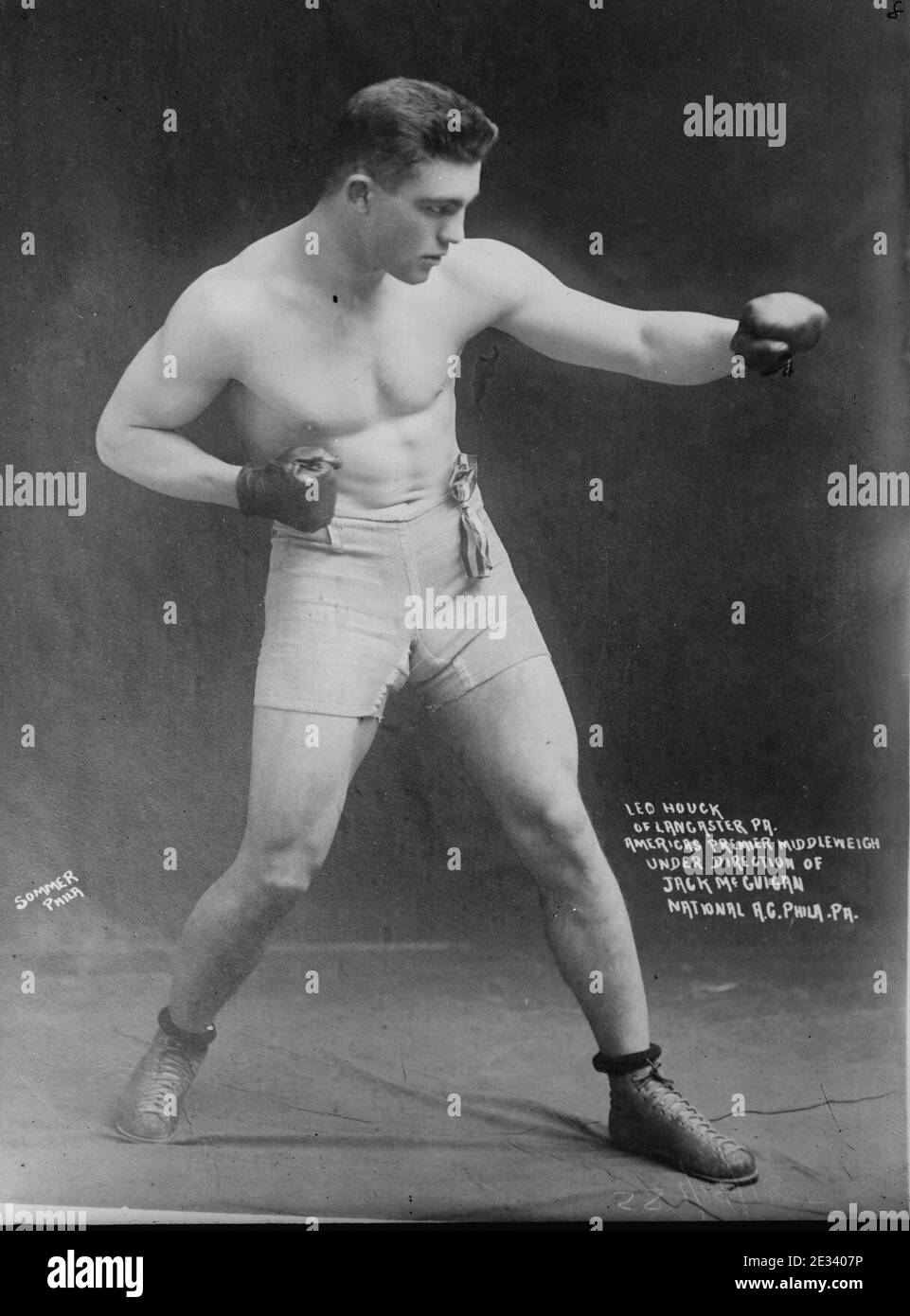 Leo houck hi-res stock photography and images - Alamy