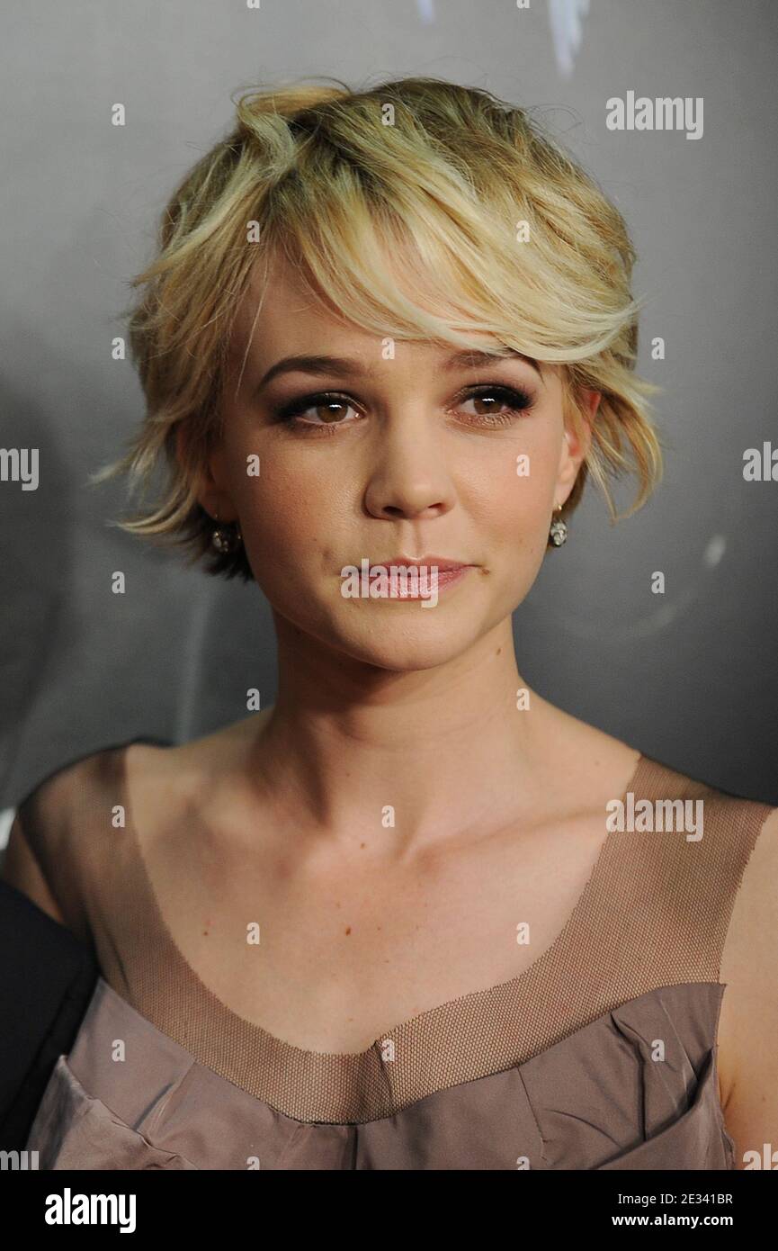 Carey Mulligan attends the premiere of 'Wall Street: Money Never Sleeps ...