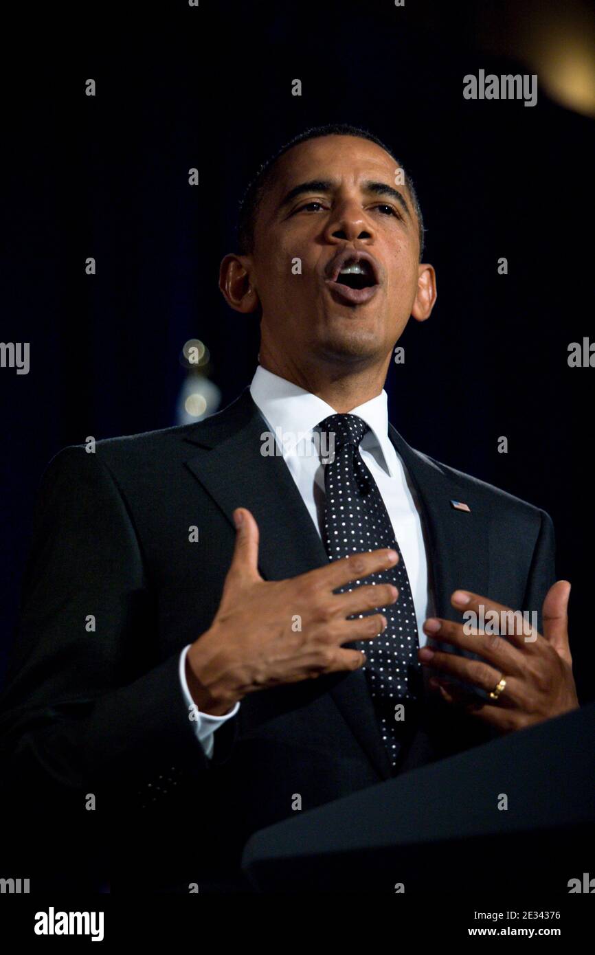 United States President Barack Obama delivers remarks at the DSCC/DCCC ...