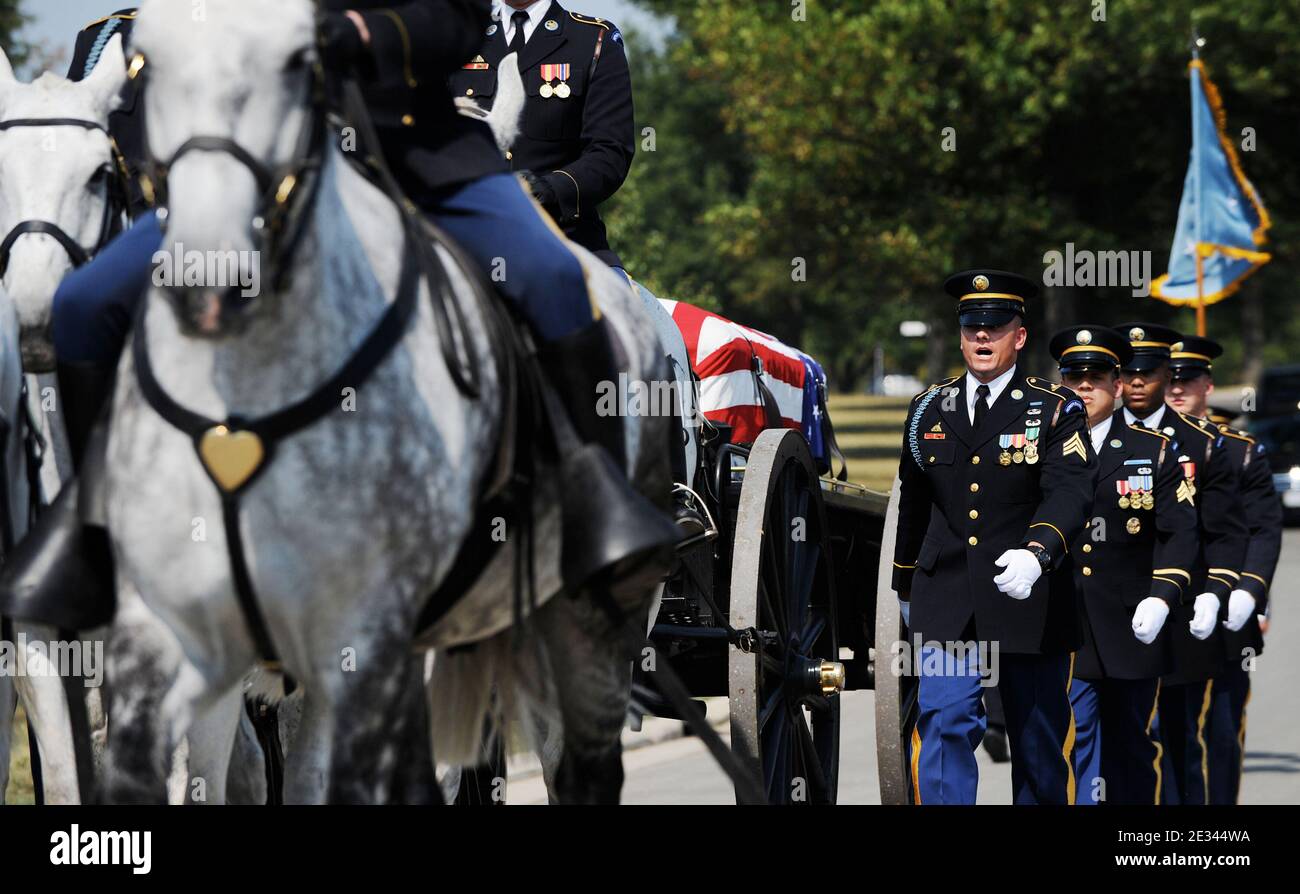 370th infantry hi-res stock photography and images - Alamy