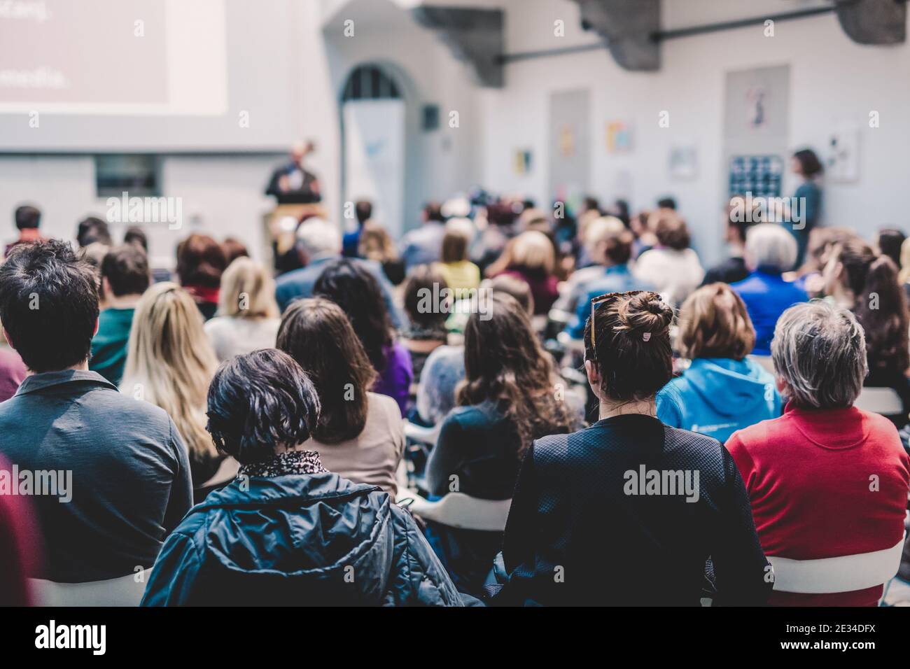 University student giving presentation hi-res stock photography and ...
