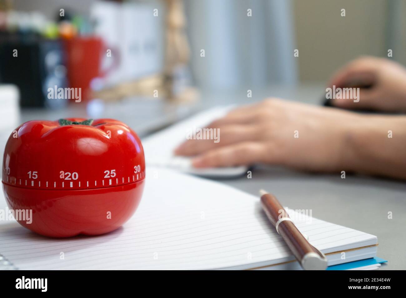 Tomato timer hi-res stock photography and images - Alamy