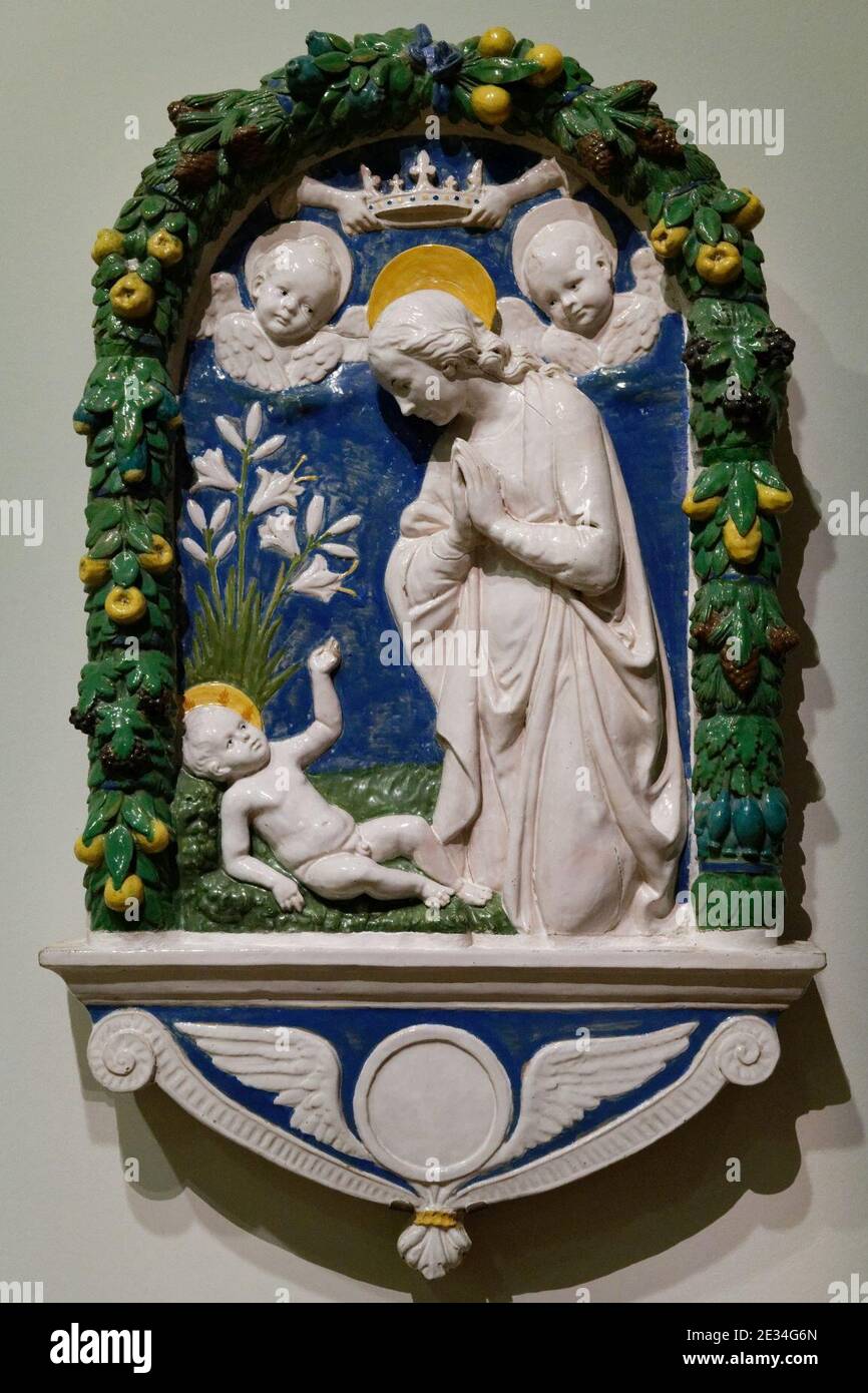 Madonna and Child Della Robbia Louvre Cp75 Stock Photo - Alamy