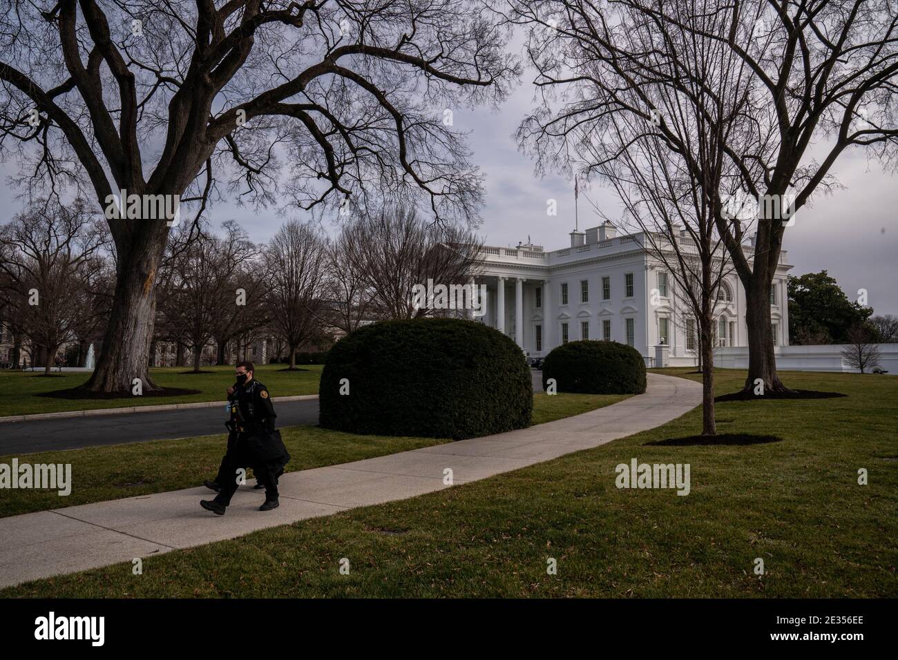 The secret service 2021 hi-res stock photography and images - Alamy