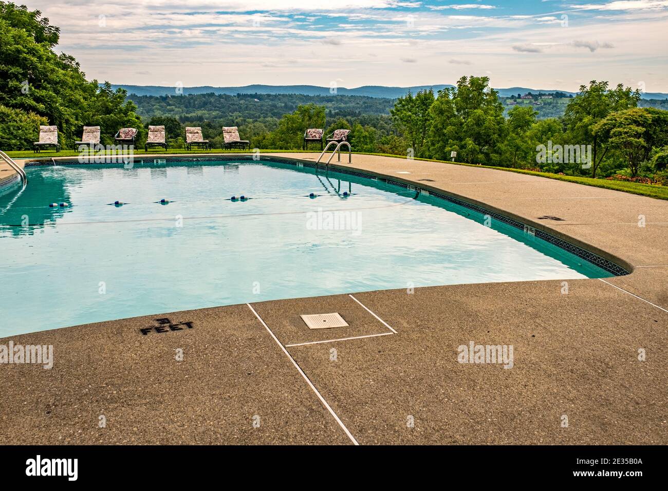 Apple tree swimming pool hi-res stock photography and images - Alamy