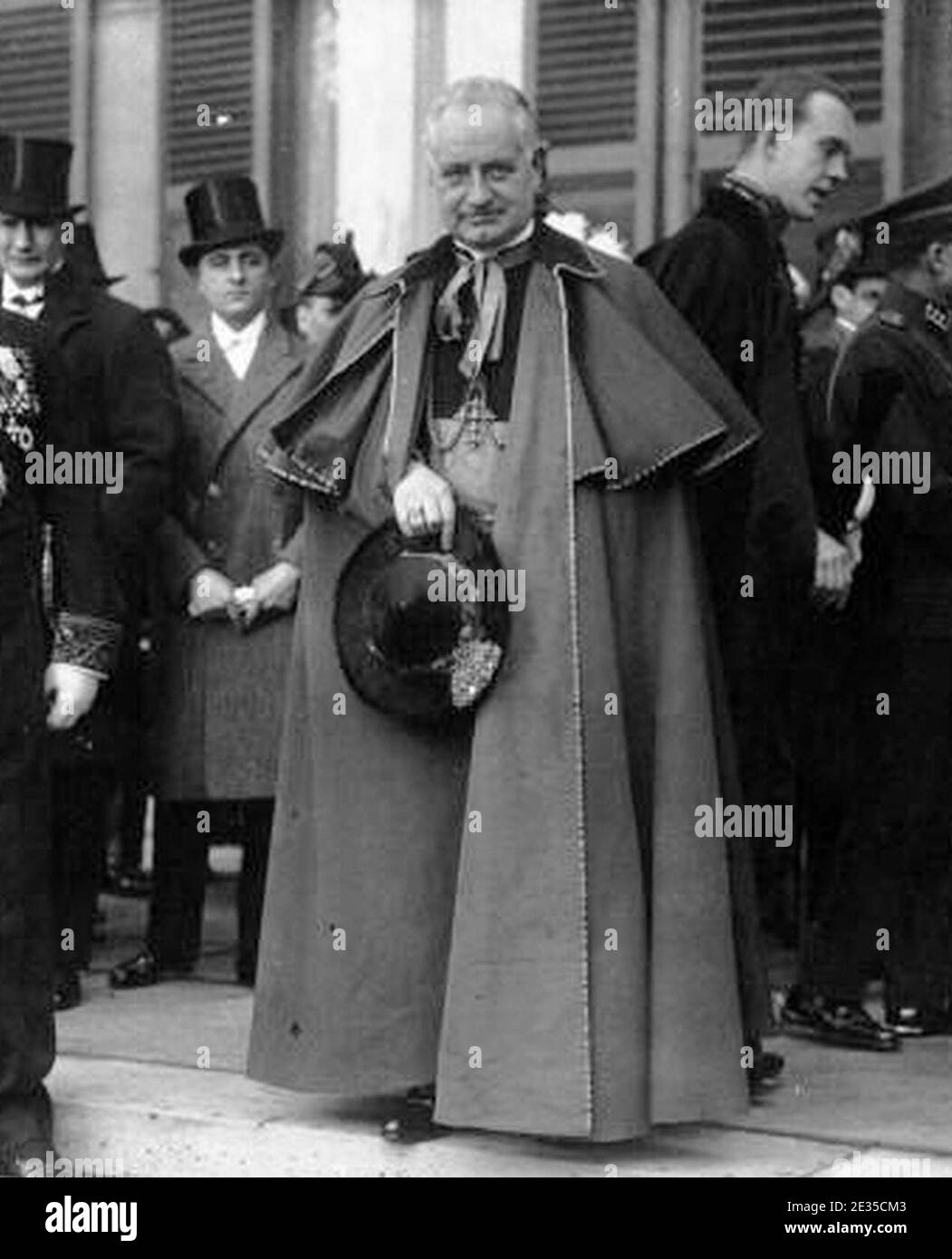 Maglione hi-res stock photography and images - Alamy