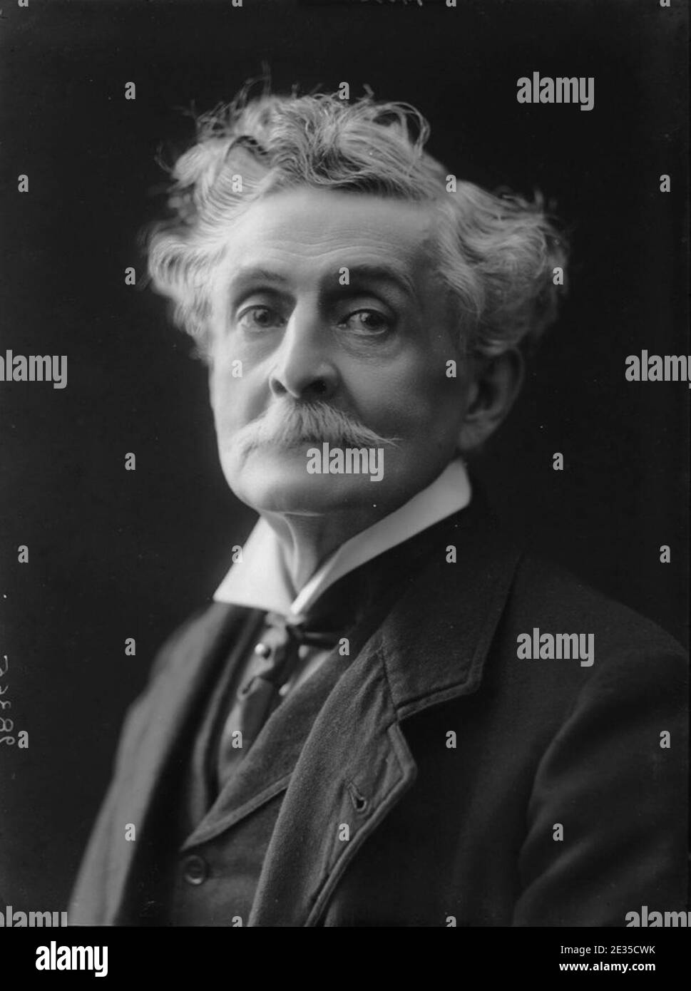 Suner hi-res stock photography and images - Alamy