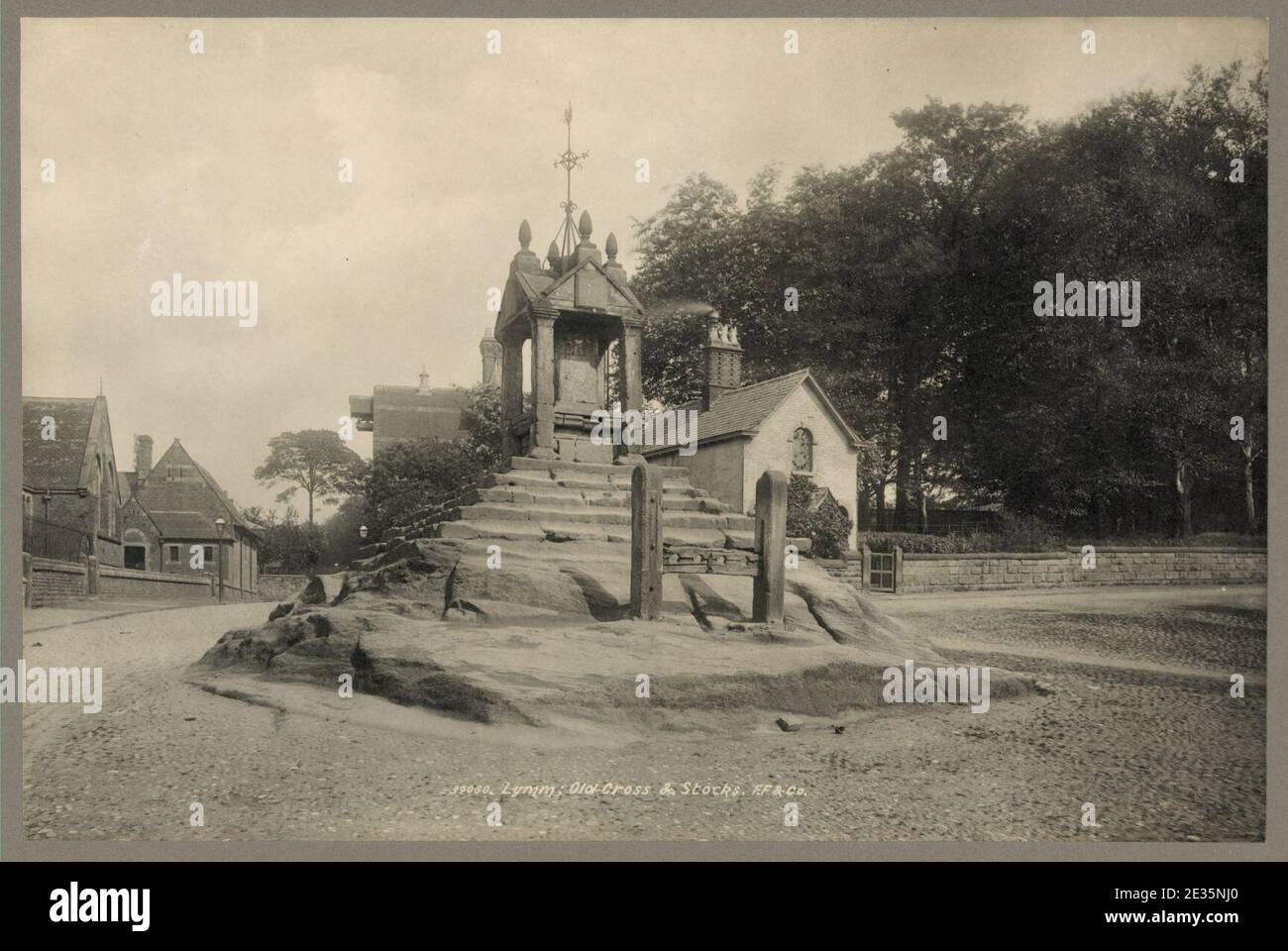 Lymm cross hi-res stock photography and images - Alamy