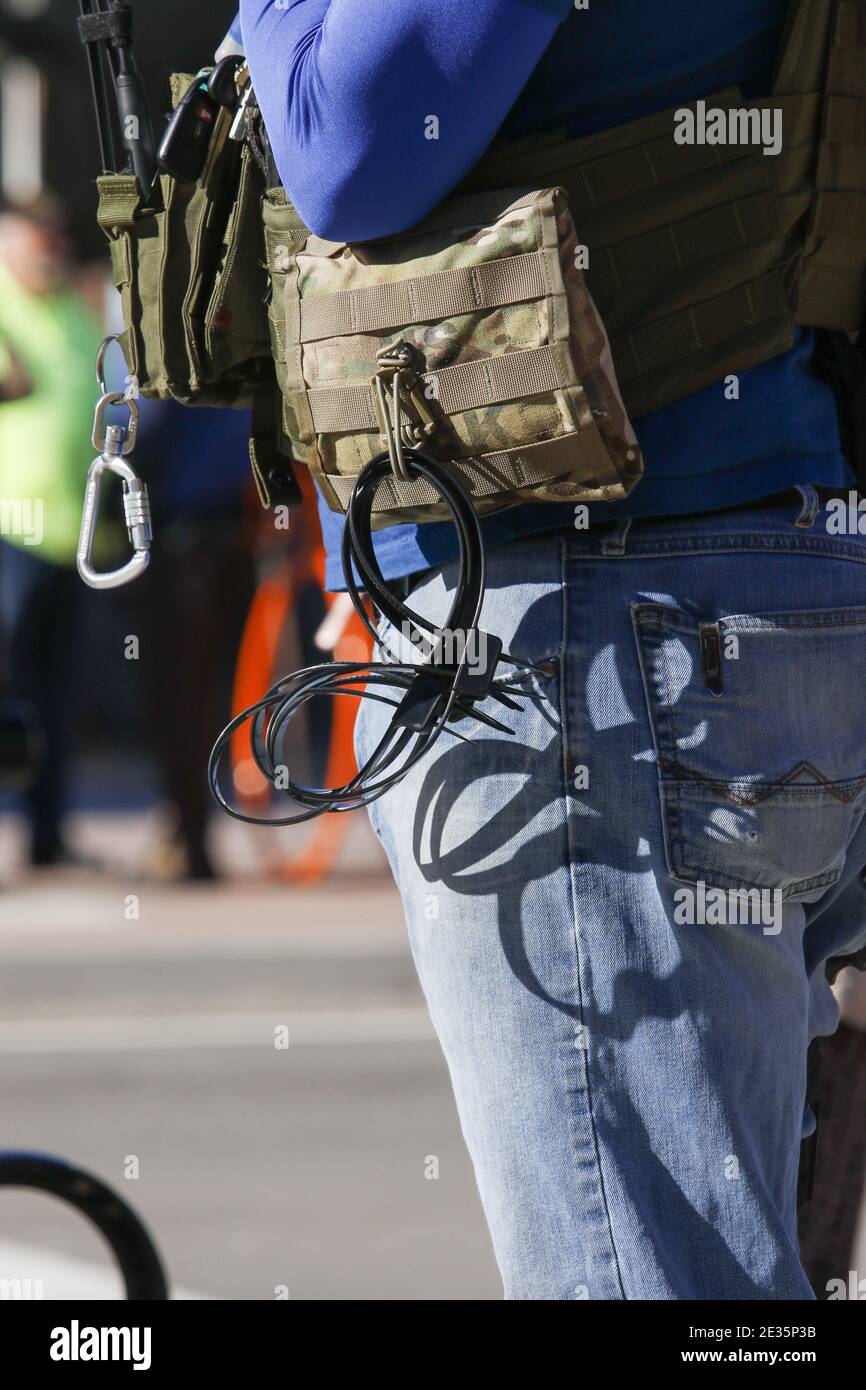 Restraint zipties hi-res stock photography and images - Alamy