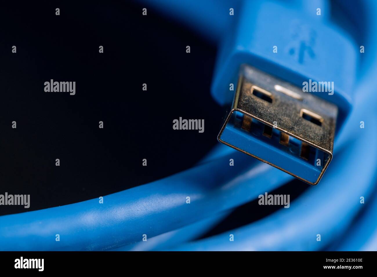 Male connector hi-res stock photography and images - Alamy