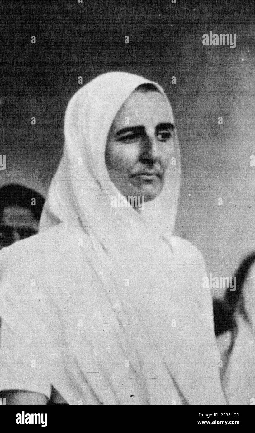 Madeleine slade hi-res stock photography and images - Alamy