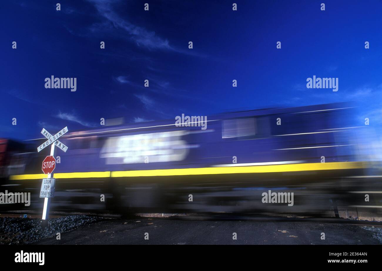 Australian railway crossing hi-res stock photography and images - Alamy