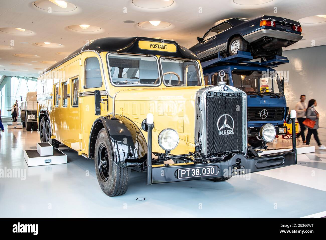 Mercedes benz o 10000 hi-res stock photography and images - Alamy