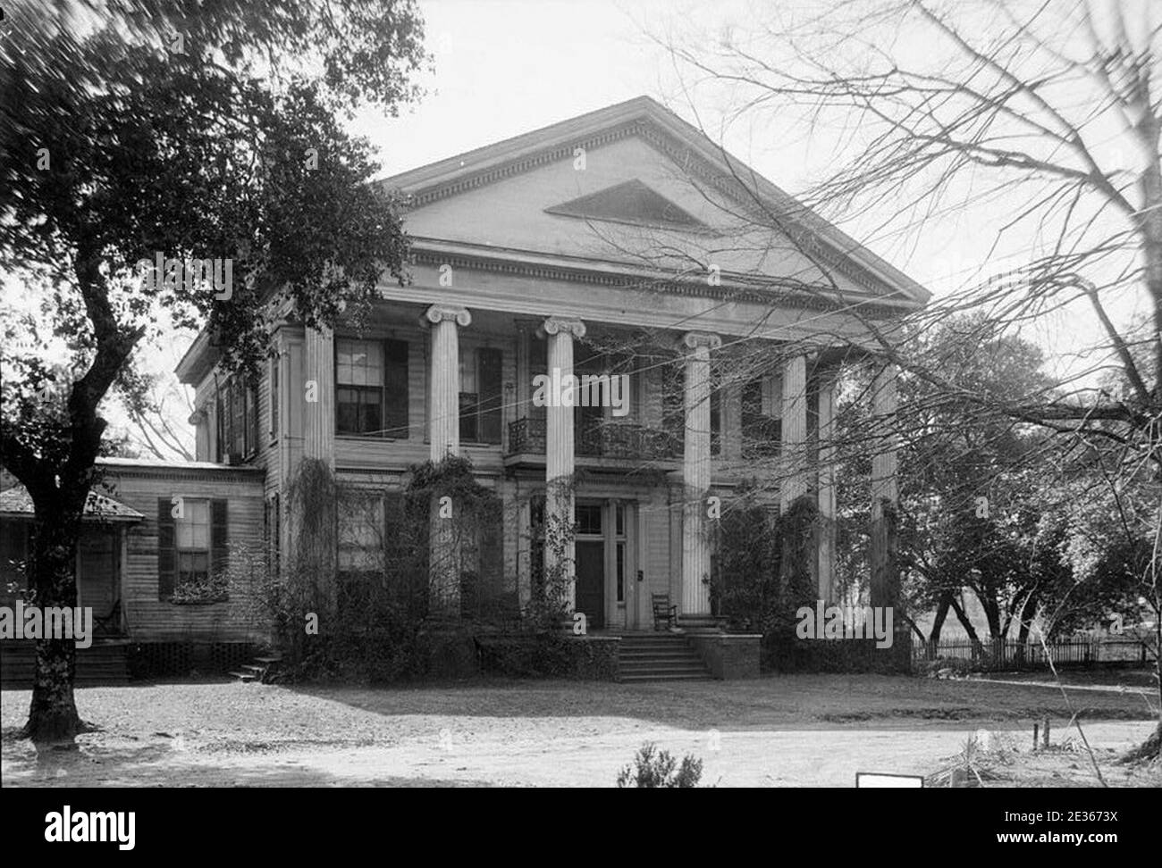 Architecture greensboro Black and White Stock Photos & Images - Alamy