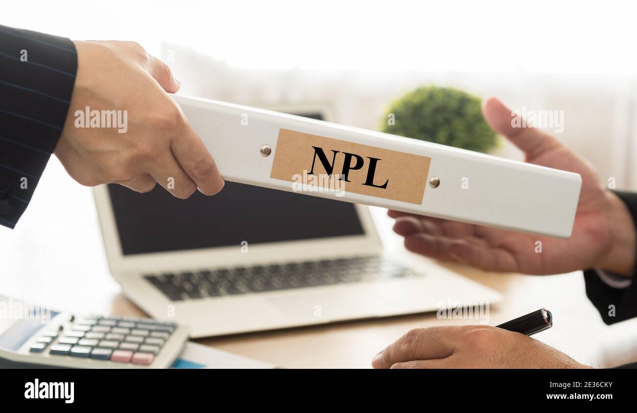 Non performing hi-res stock photography and images - Alamy