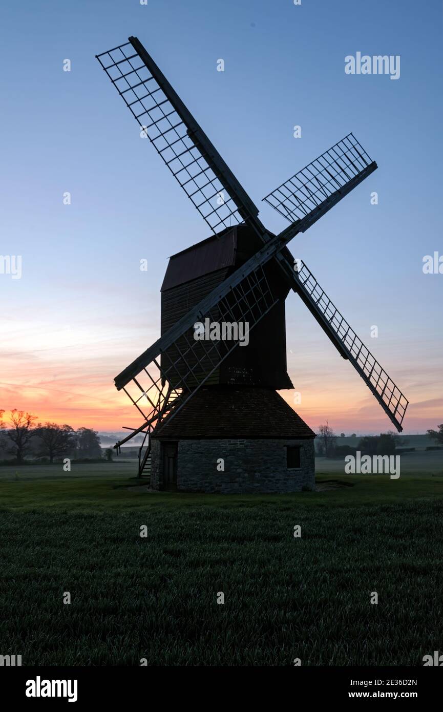 BEDFORD, BEDFORDSHIRE, UK - APRIL 22, 2009: Exterior view of Stevington ...