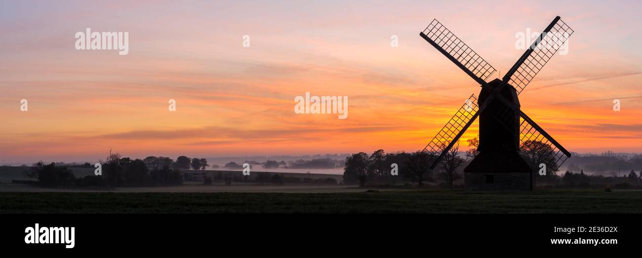 BEDFORD, BEDFORDSHIRE, UK - APRIL 22, 2009: Panorama view of Stevington ...