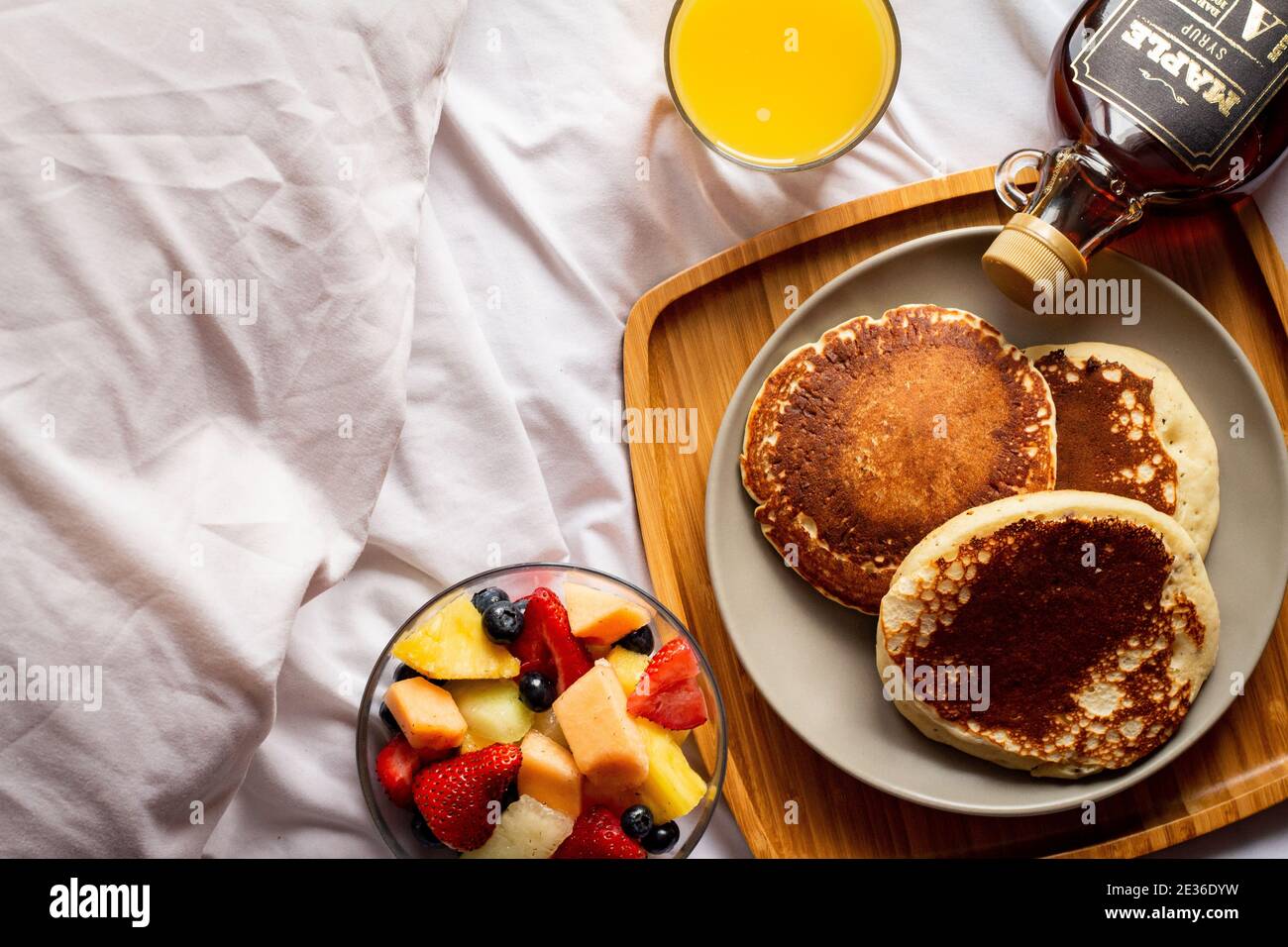 Food in bed hi-res stock photography and images - Alamy