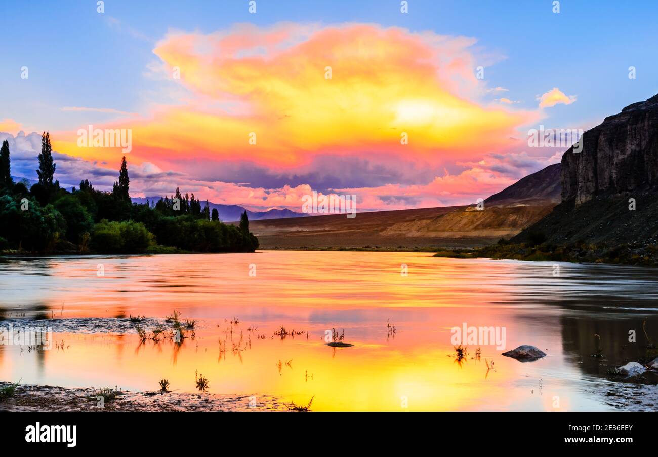Mountain View in Ladakh Stock Photo - Alamy