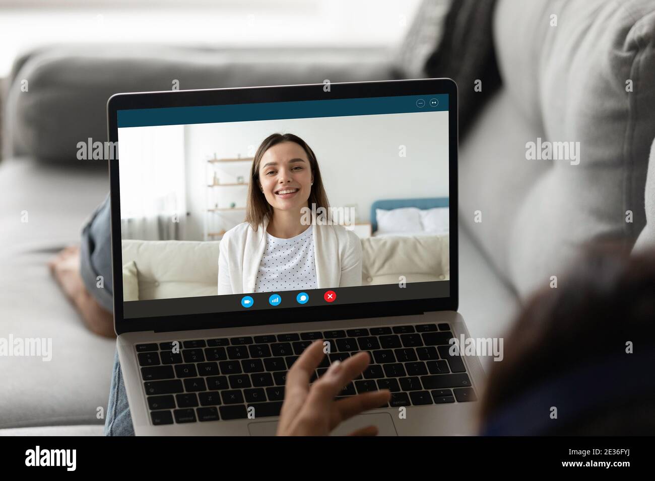 Talk with computer hi-res stock photography and images - Alamy