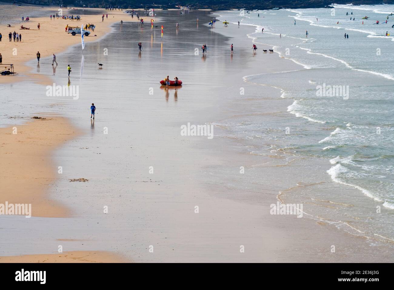 Famous north cornwall seaside surfing hi-res stock photography and ...