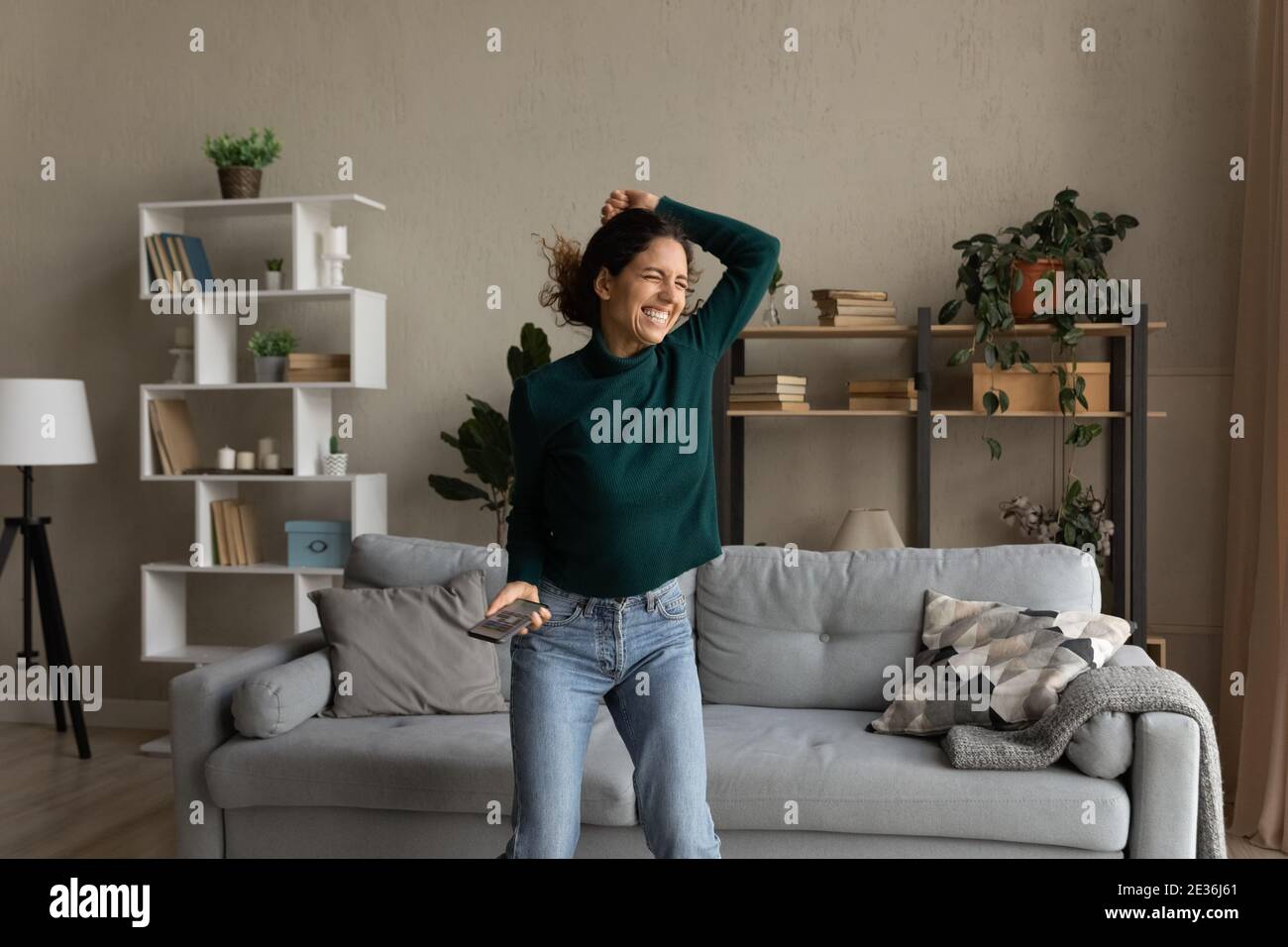 Living room dance hi-res stock photography and images - Alamy