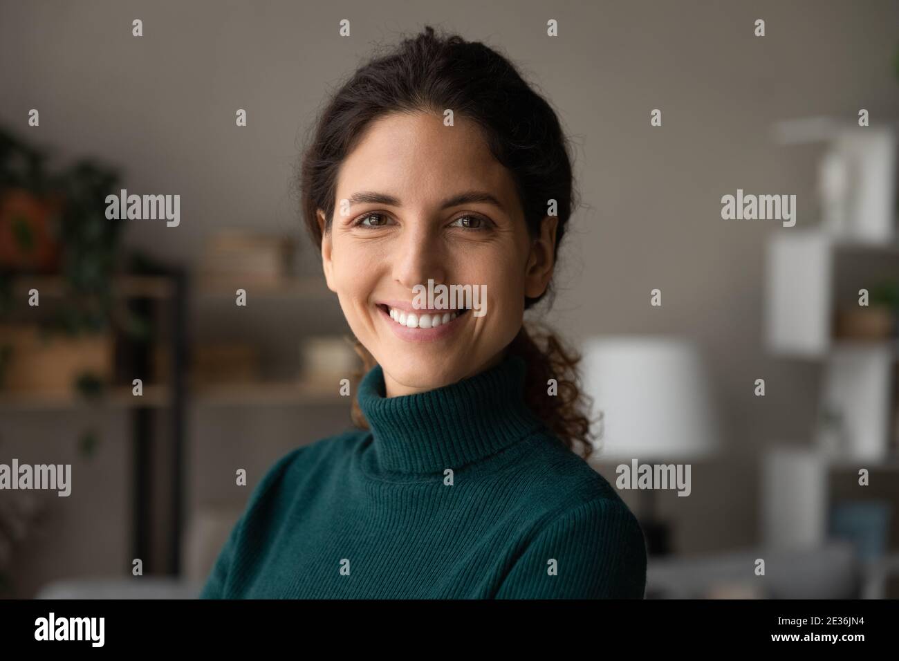 Happy caucasian woman hi-res stock photography and images - Alamy