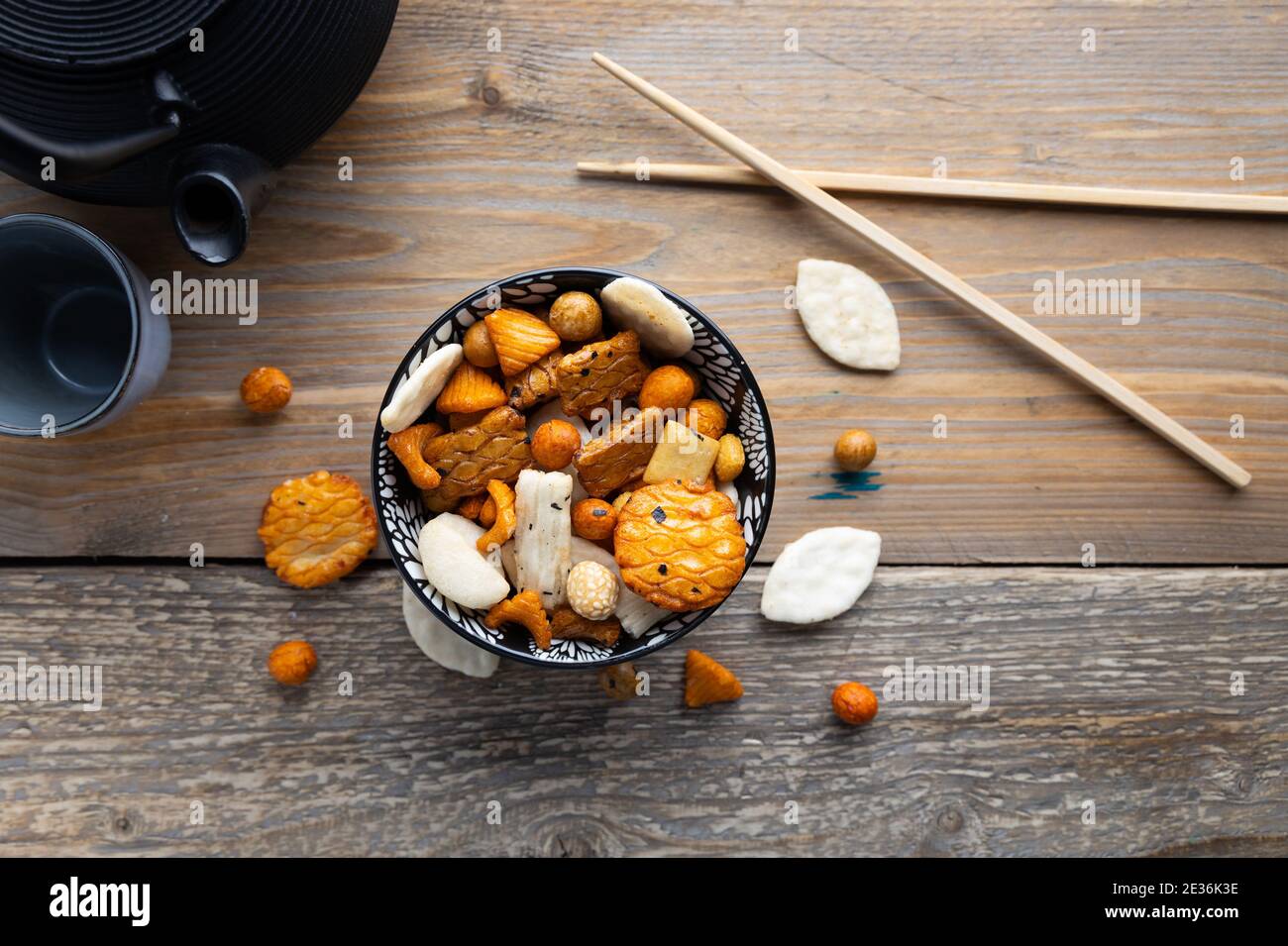 Mix of Senbei rice crackers in a bowl. A delicious Japanese snack Stock ...
