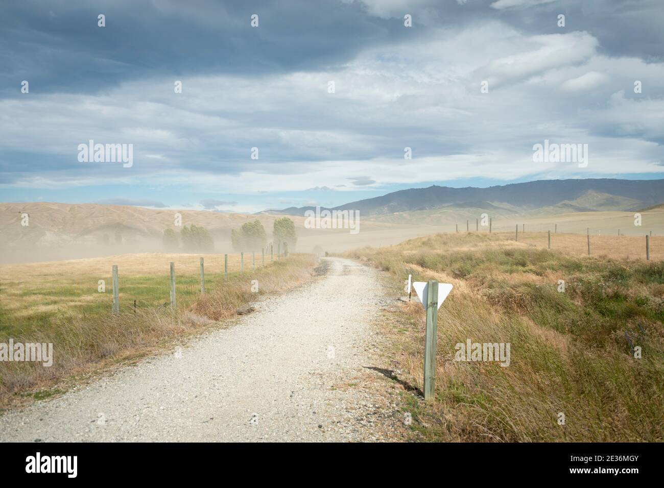 Strong wind blowing dust on Otago Central Rail Trail, South Island, New ...