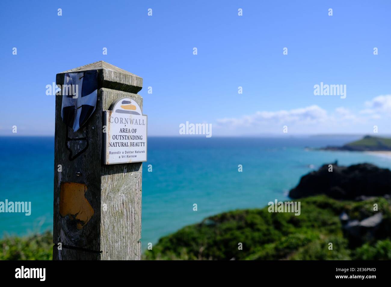 Cornwall signpost on the coastal path close to St Ives Stock Photo - Alamy