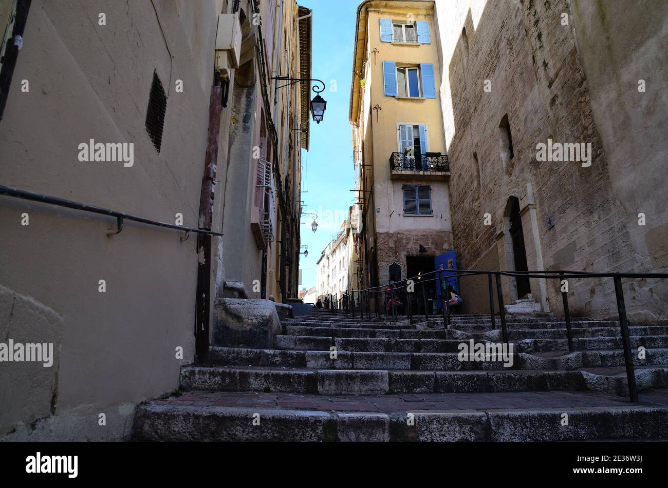 old stairs and houses in the city of marseille Stock Photo - Alamy