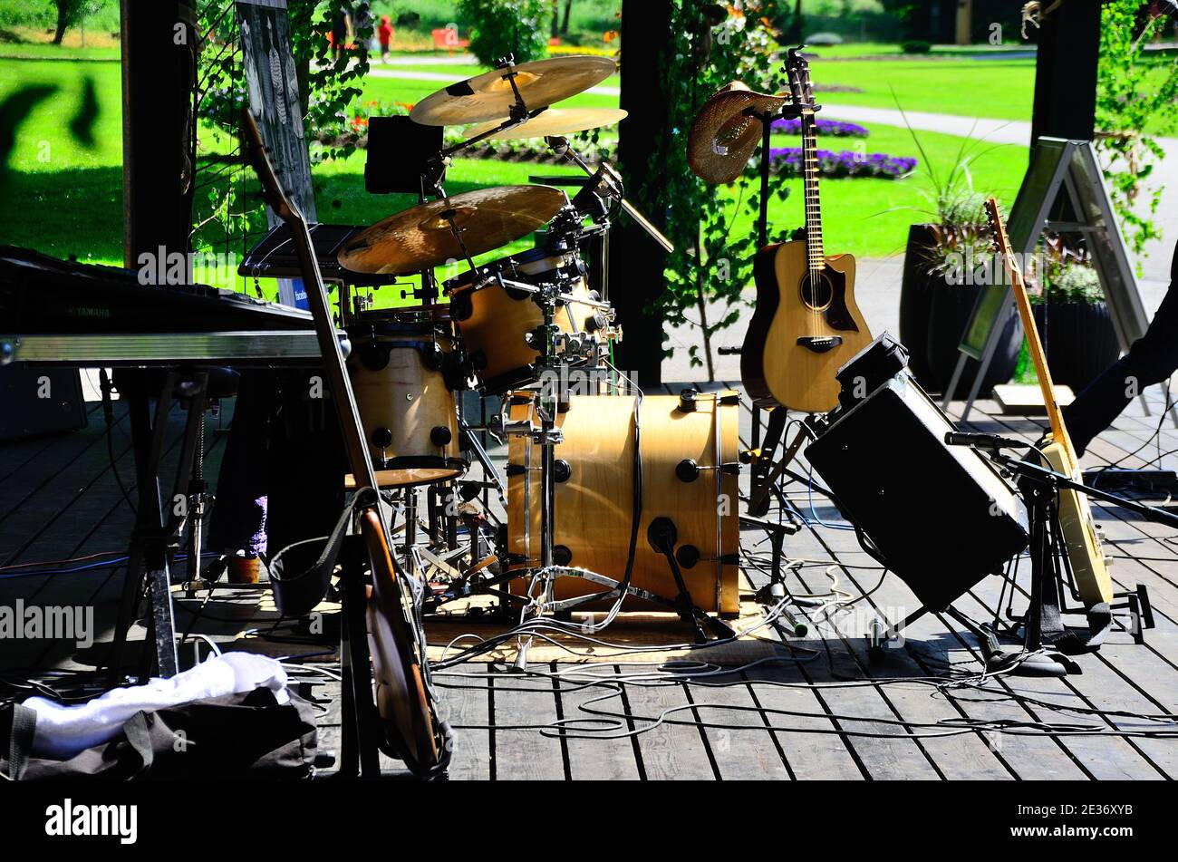 Many musical instruments hi-res stock photography and images - Alamy