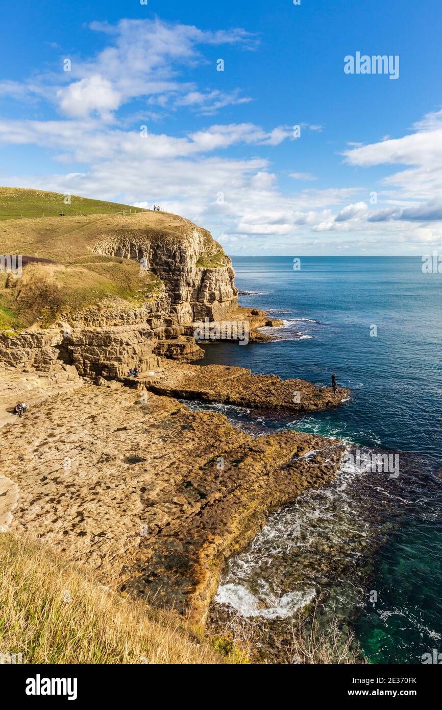 Portland stone hi-res stock photography and images - Alamy