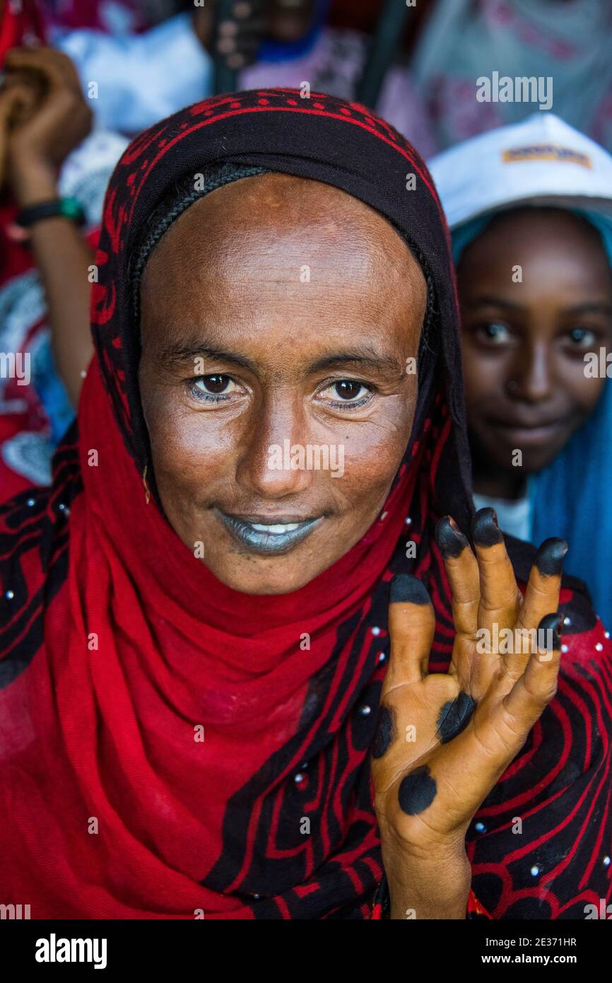 Tribal headgear hi-res stock photography and images - Alamy