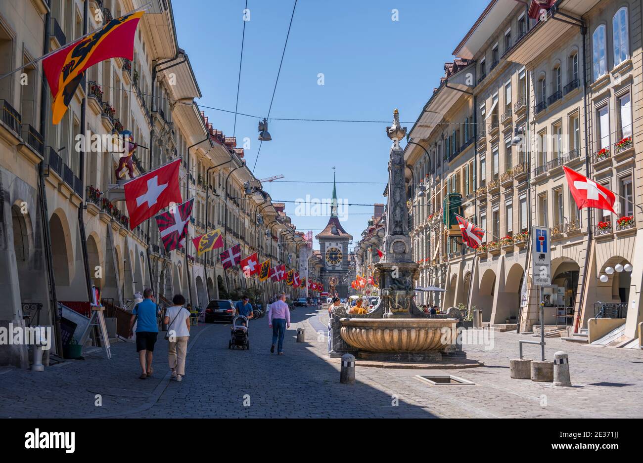 Old swiss houses hi-res stock photography and images - Alamy