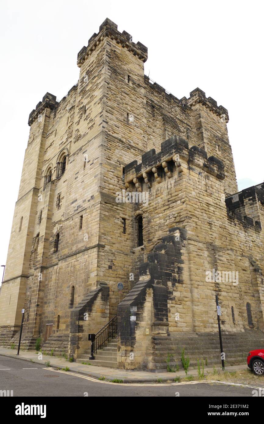 Newcastle upon Tyne UK: 2nd Aug 2020: Newcastle Castle exterior Stock ...