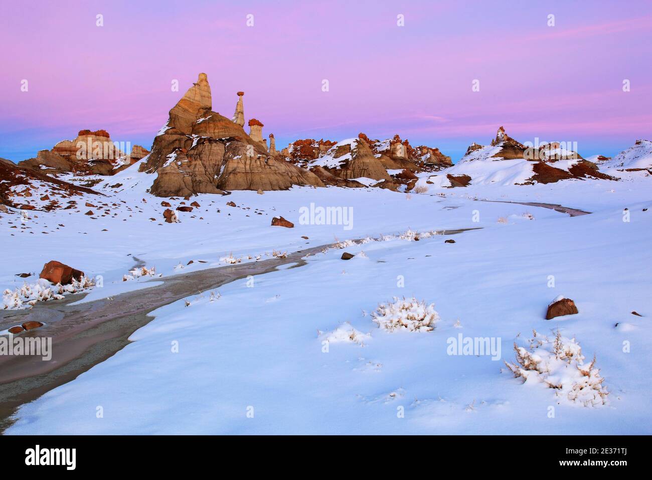 Bisti Badlands, monolith and rock column formed from clay and sandstone ...