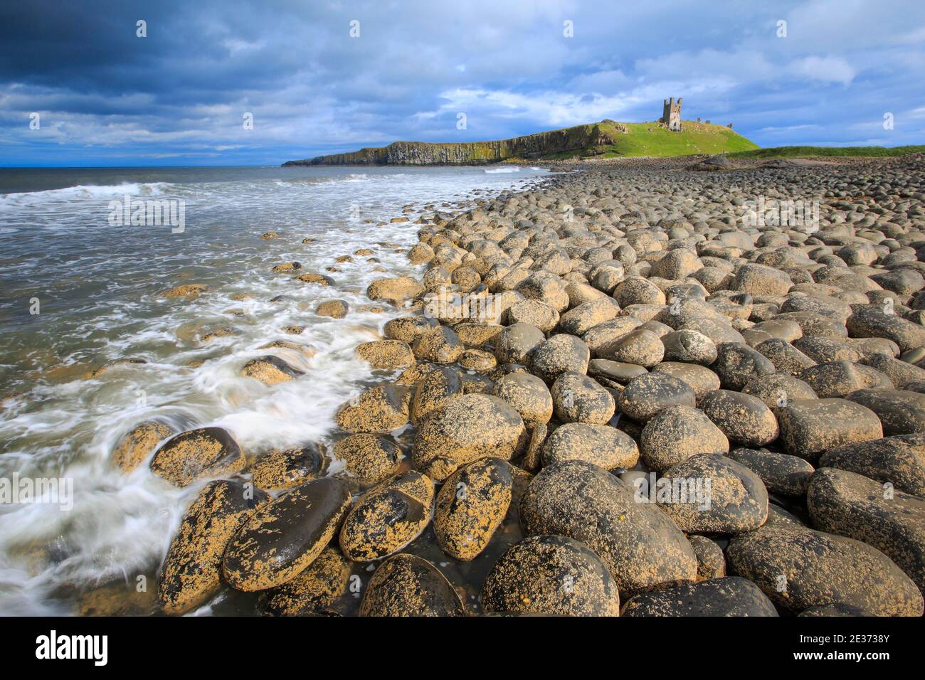 Dunstanburgh beach hi-res stock photography and images - Alamy