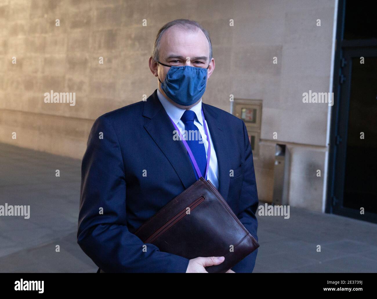 Ed davey mask hi-res stock photography and images - Alamy