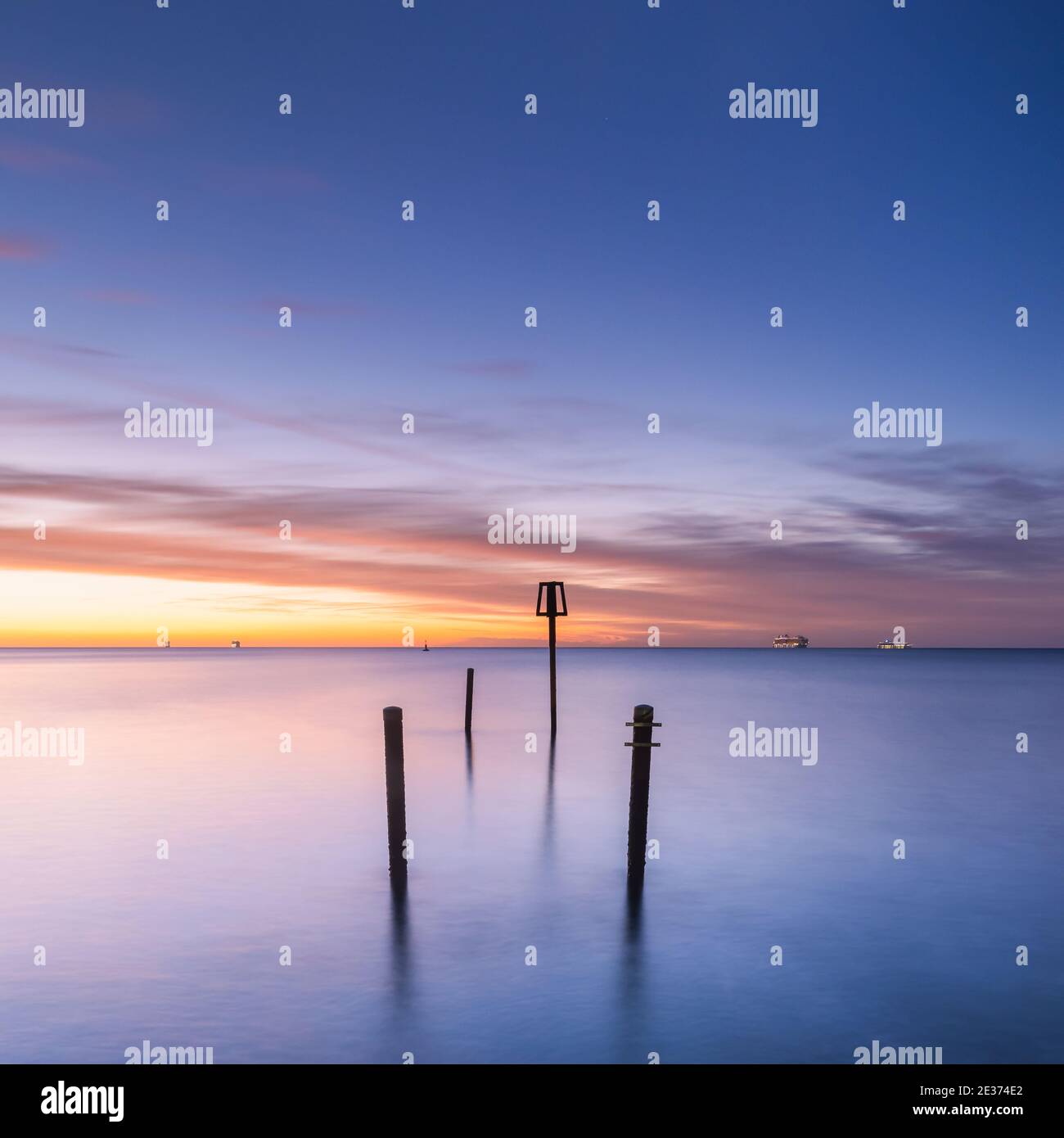 Groynes bournemouth hi-res stock photography and images - Alamy