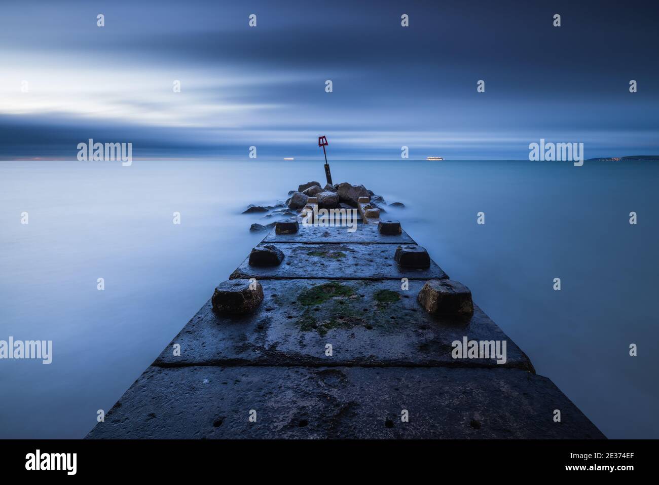 Groynes bournemouth hi-res stock photography and images - Alamy