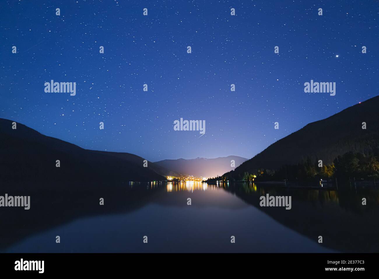 British columbia night sky stars hi-res stock photography and images ...