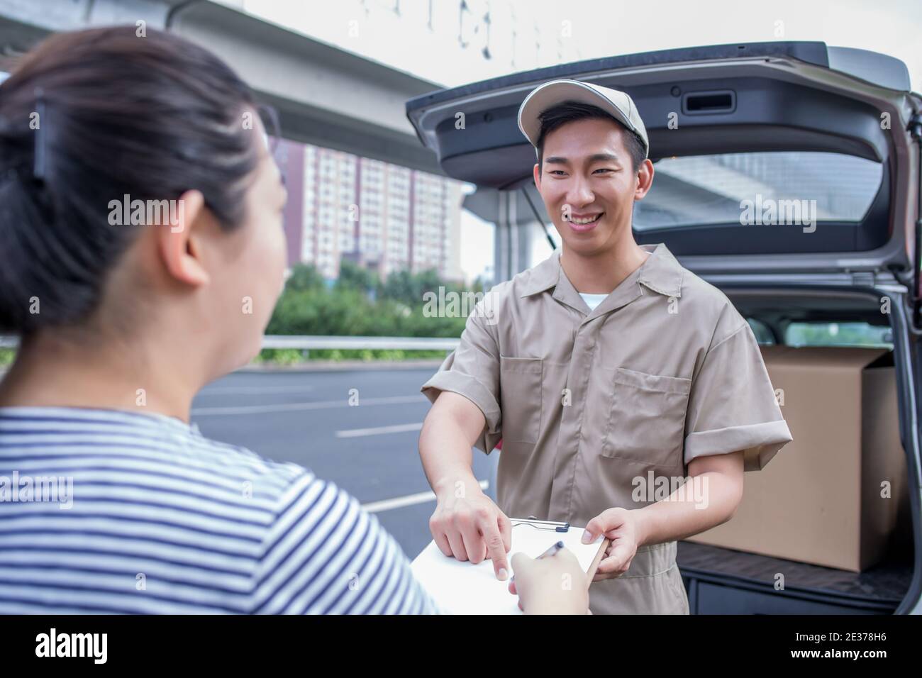 Chinese uniform driver hi-res stock photography and images - Alamy