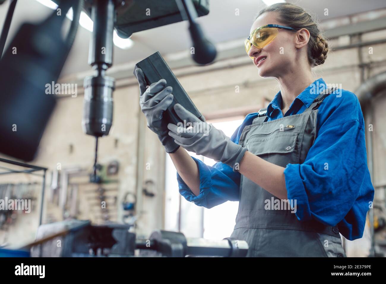 Workpiece hi-res stock photography and images - Alamy
