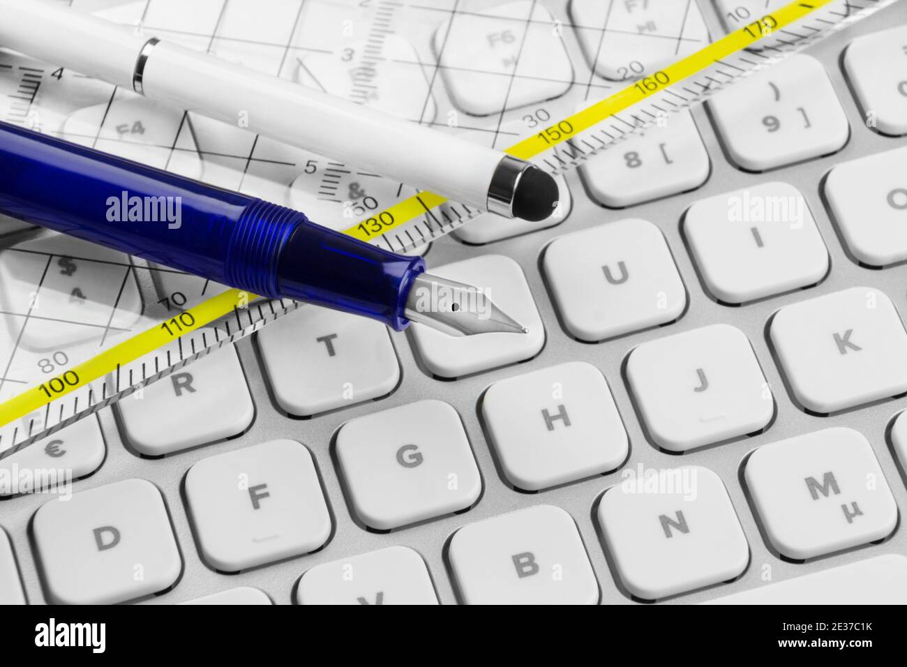 Online teaching tools hi-res stock photography and images - Alamy