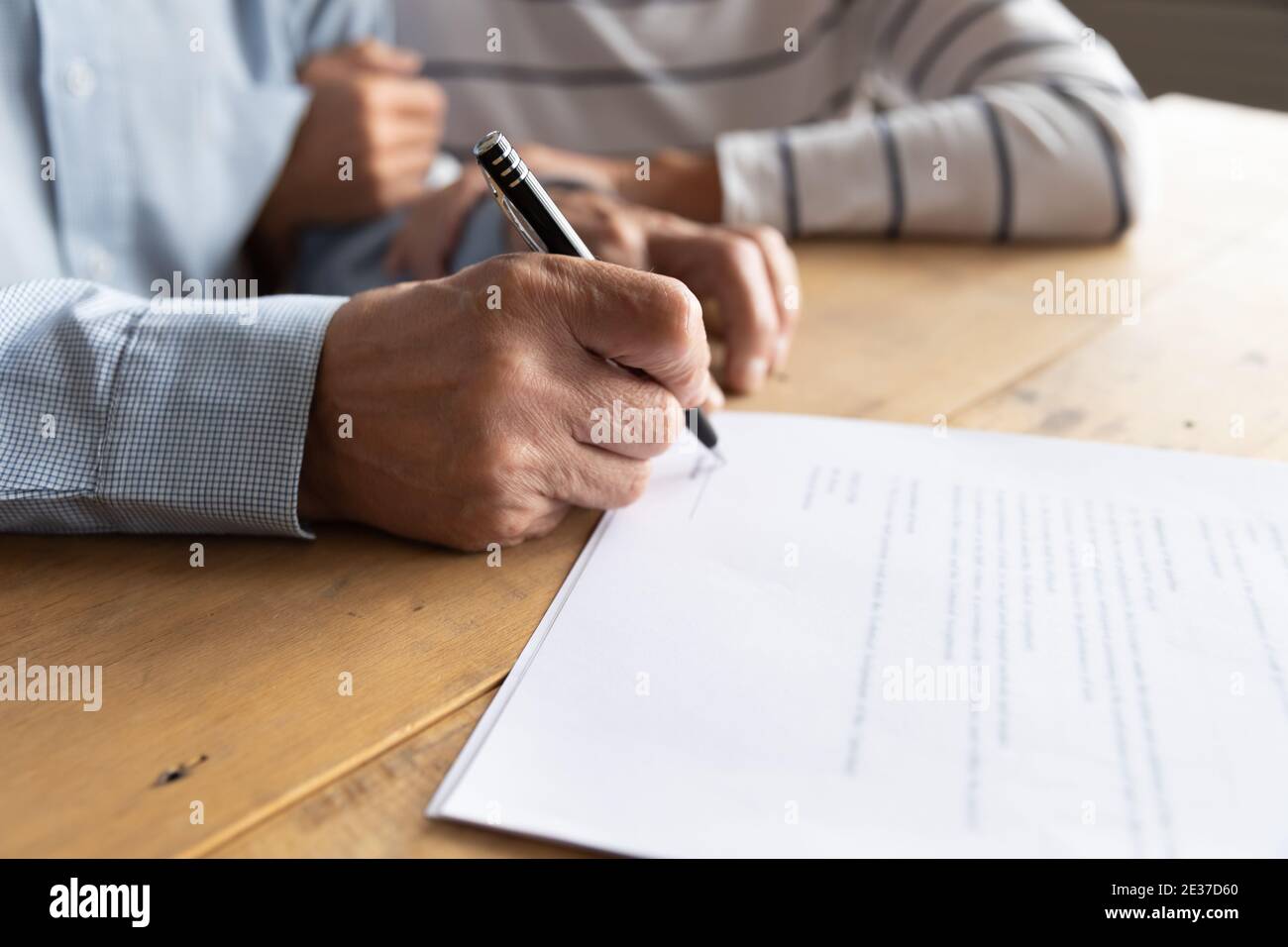 Car ownership document hi-res stock photography and images - Alamy