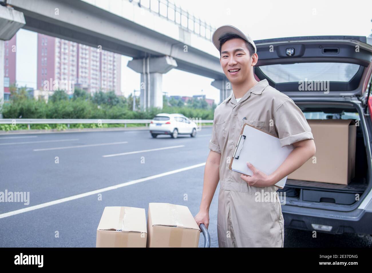 Chinese uniform driver hi-res stock photography and images - Alamy