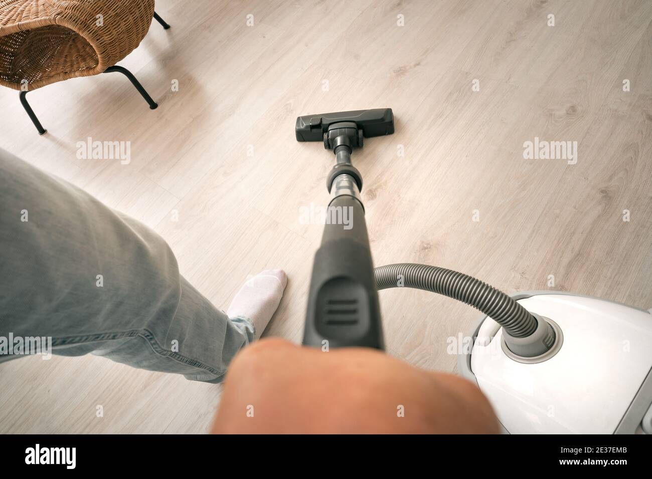 Man vacuum cleaner hi-res stock photography and images - Alamy