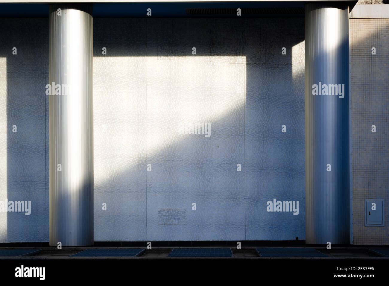 sun shining on building wall Stock Photo - Alamy
