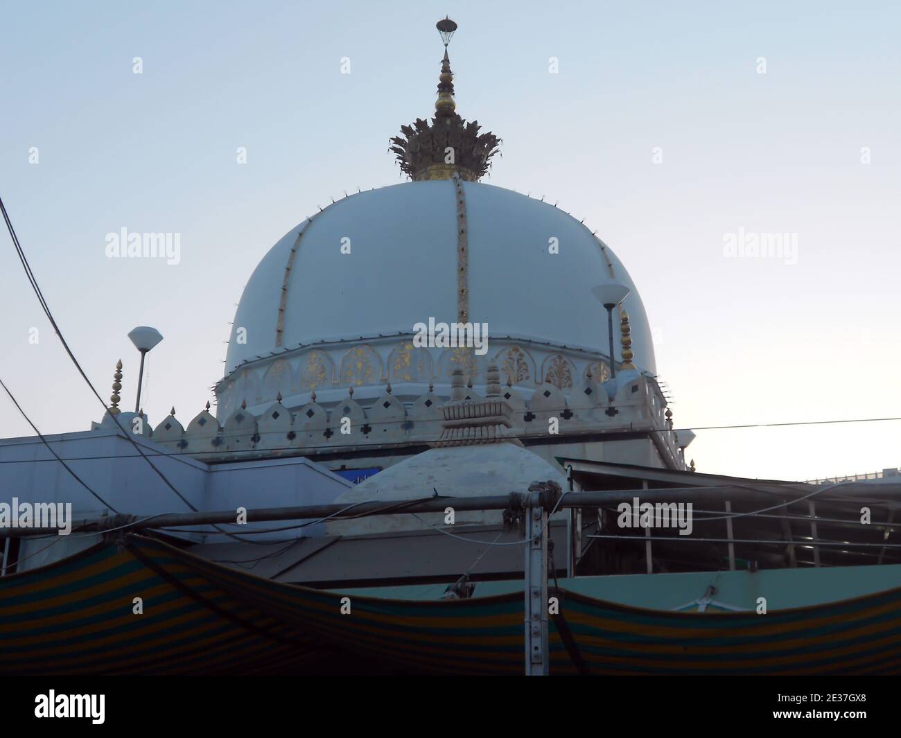 Khwaja moinuddin chishti hi-res stock photography and images - Alamy Khwaja moinuddin chishti hi-res stock photography and images - Alamy